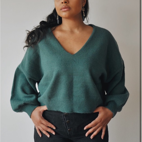 Sweaters | Emerald Green Knit Sweater | Poshmark